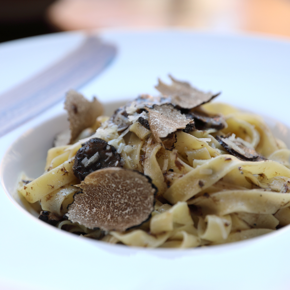 Truffle Pasta and Truffle Eggs: All you needs. A Dinner in 15 min ...